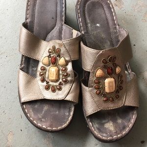 Natural Soul | Shoes | Natural Soul Gold Beaded Sandals Size 85 Or 9 ...